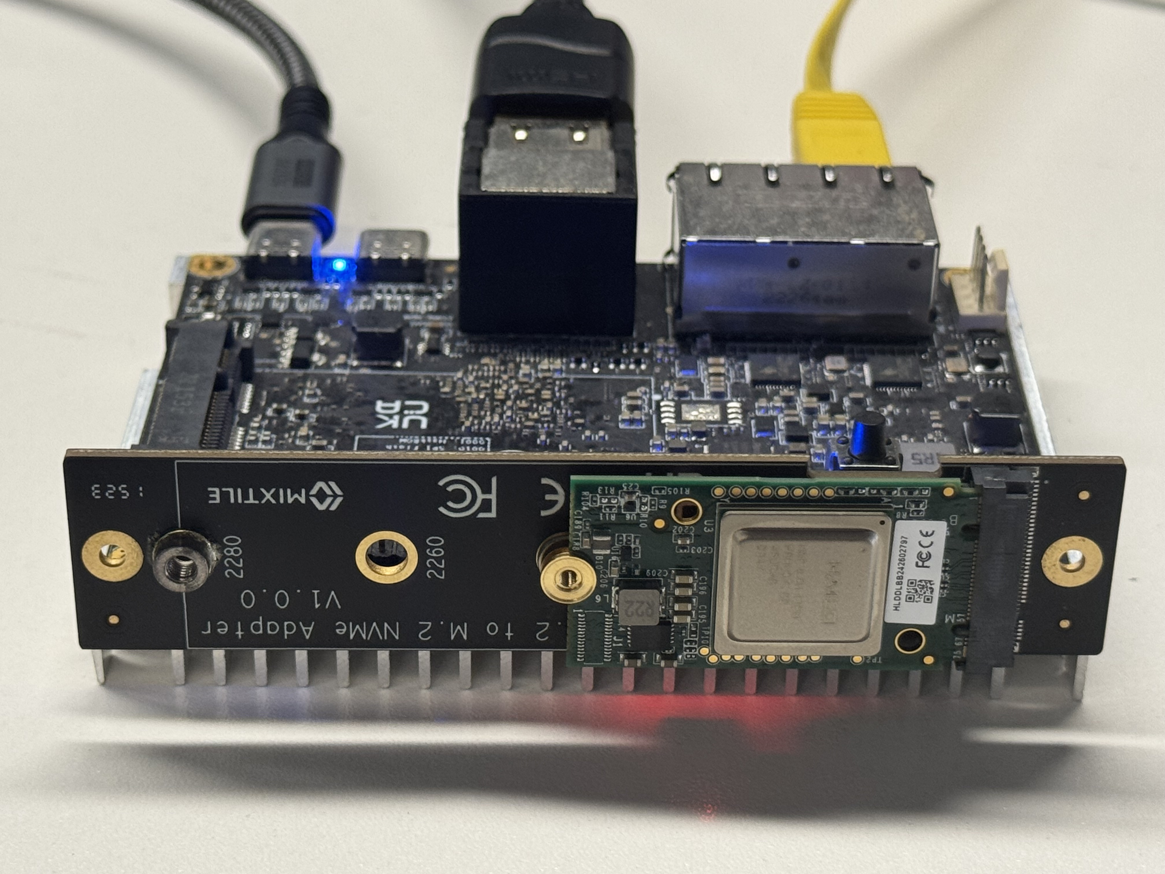 Using a Hailo AI Accelerator on Mixtile Blade 3 | Mixtile